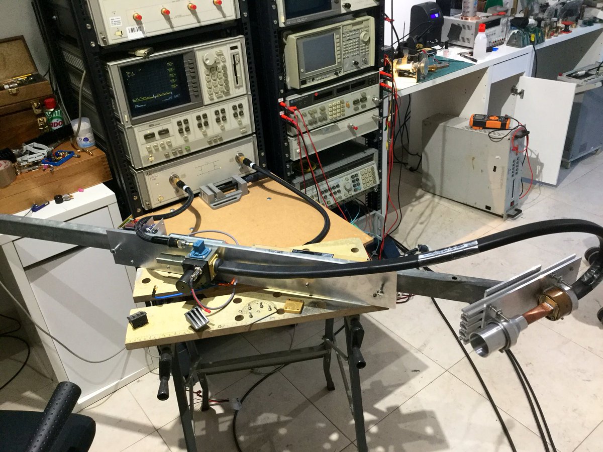 New 10GHz EME setup with rotary joint to change the polarization. Tnx ...