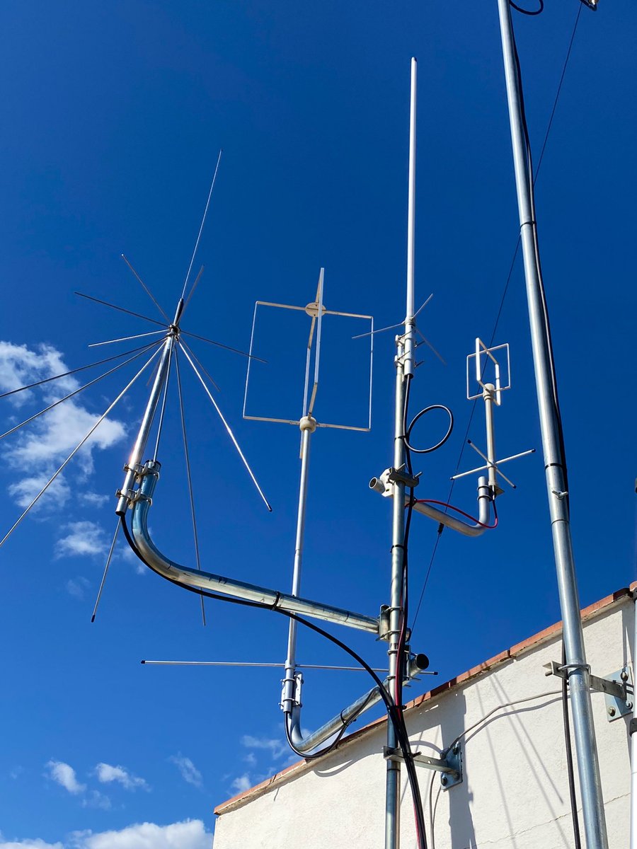 New antennas for VHF and UHF to track LEO sats, in few days I ill put a ...